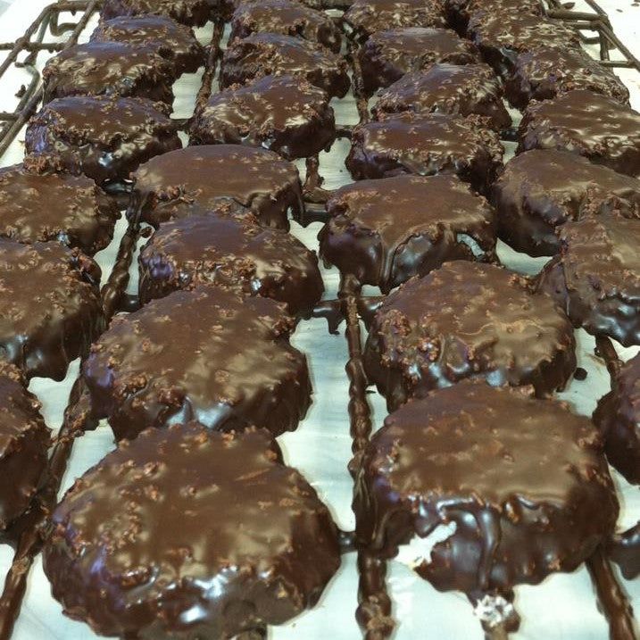 Almond and Coconut Macaroons – aboutbackpacks